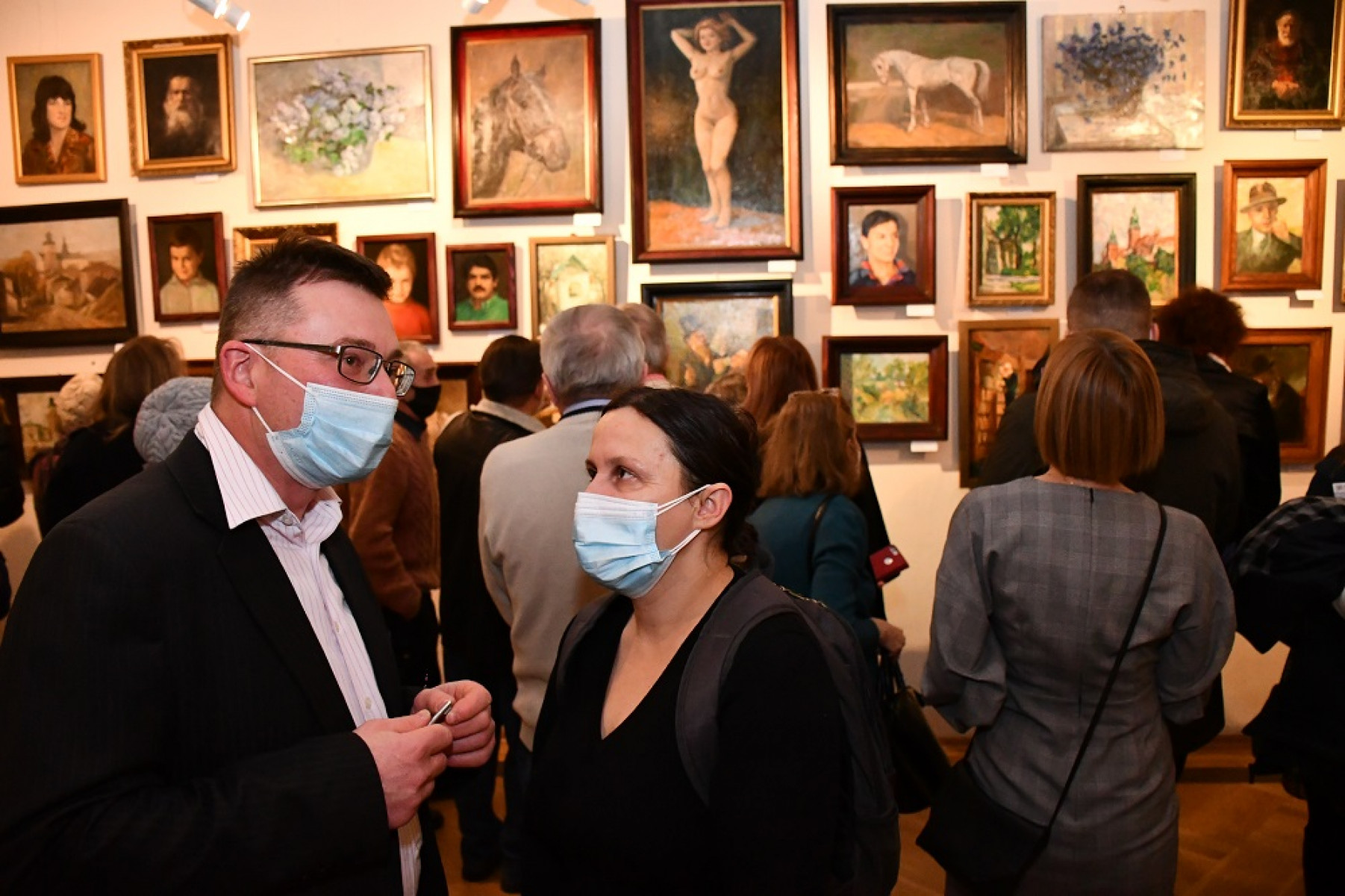 Dwa oblicza malarstwa w Muzeum Ziemi Miechowskiej | Starostwo Powiatowe ...